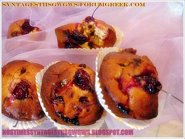 MUFFINS ME ΚΕΡΑΣΙΑ ΣΟΚΟΛΑΤΑ ΚΑΙ ΛΙΚΕΡ ΚΕΡΑΣΙ!!! - Νόστιμες συνταγές της ...
