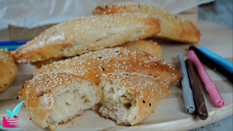 Αφρατα Ψωμακια με Ευκολη Ζυμη Γιαουρτιου Ιδανικο Κολατσιο για το ...